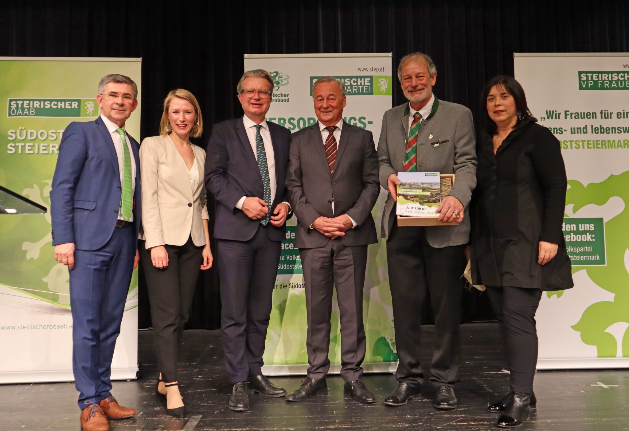 Ehrung und Danksagung an Bgm. a.D. Johann Schweigler beim ÖVP Neujahrsempfang - Mettersdorf am ...